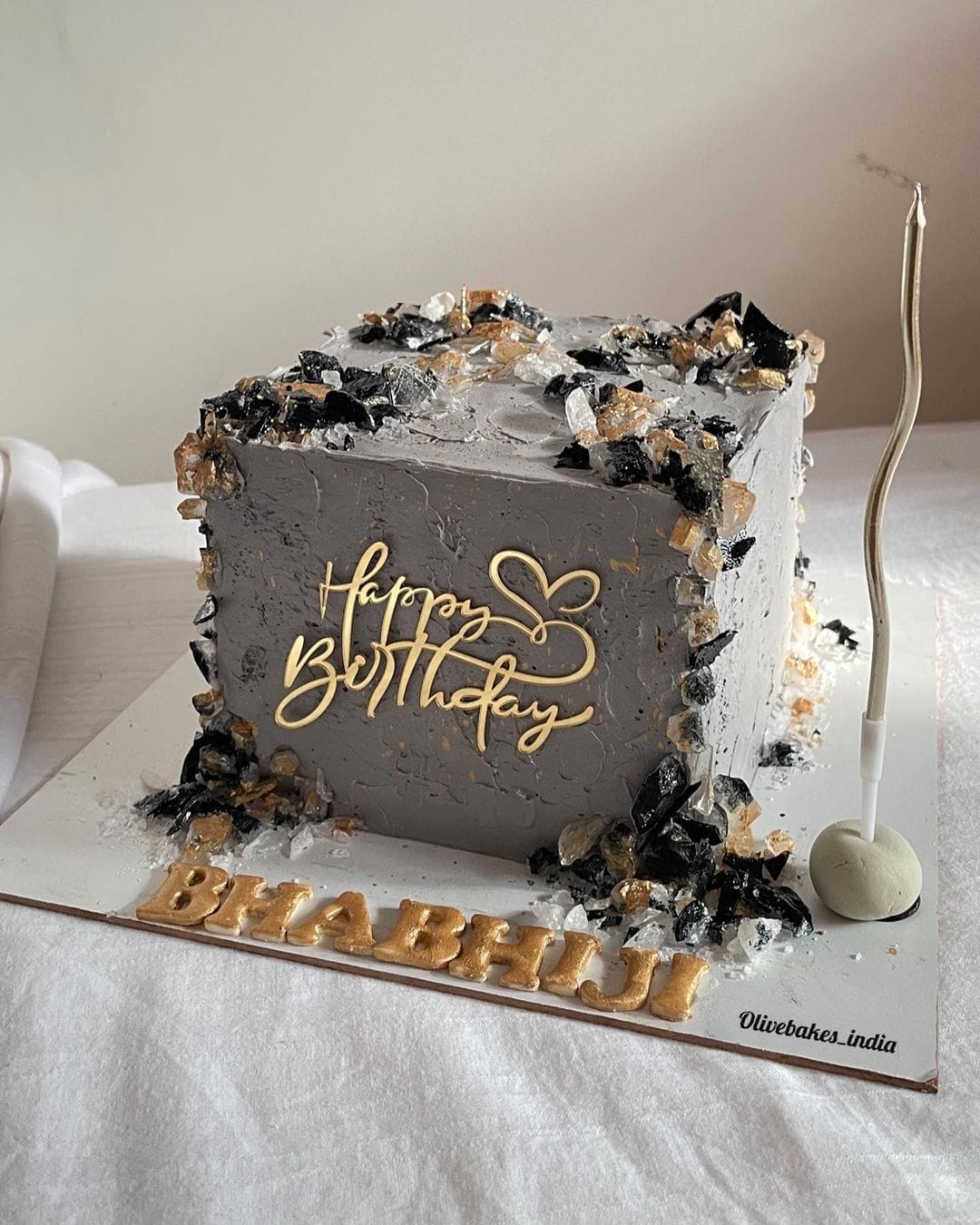 Acrylic sets & Cutouts – EBAKE