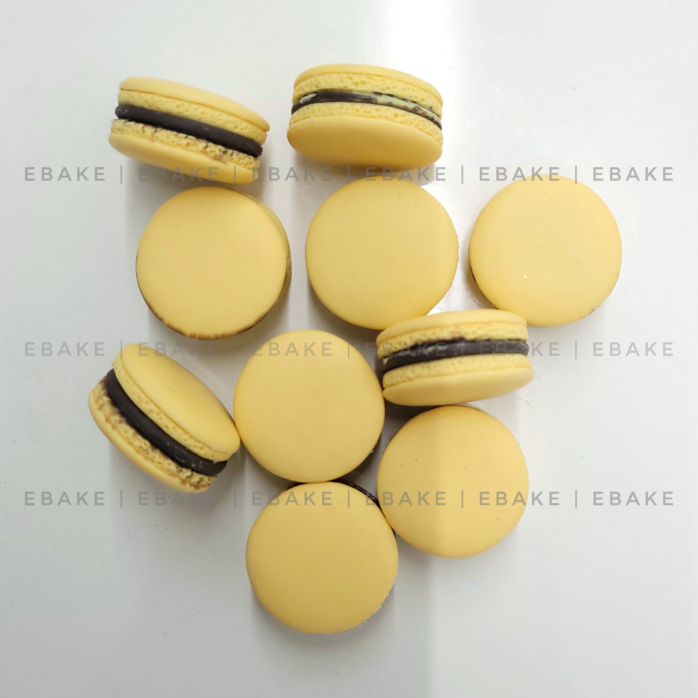Faux Balls & Macarons – EBAKE